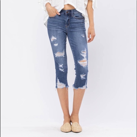 Judy Blue | Jeans | Judy Blue Distressed Raw Hem Capris Sizes 524w ...